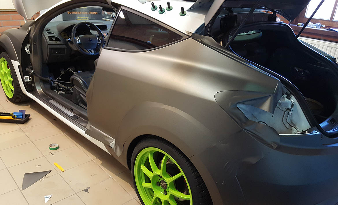 Megane RS - DropLow Customs